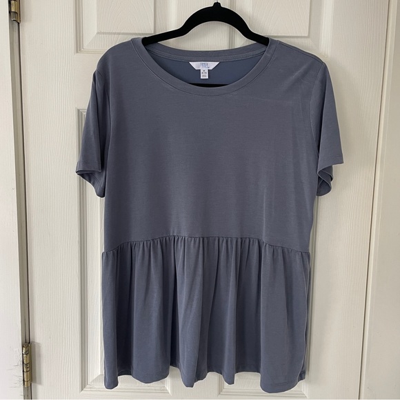 Time and Tru | Tops | Dark Grey Short Sleeve Peplum Top | Poshmark